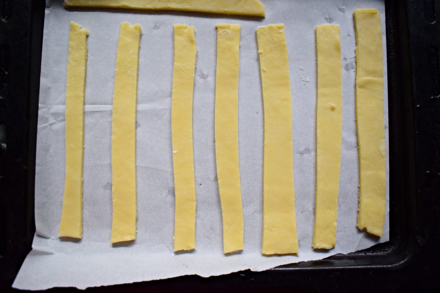 Baked Cheese Straws - Baking with Rona