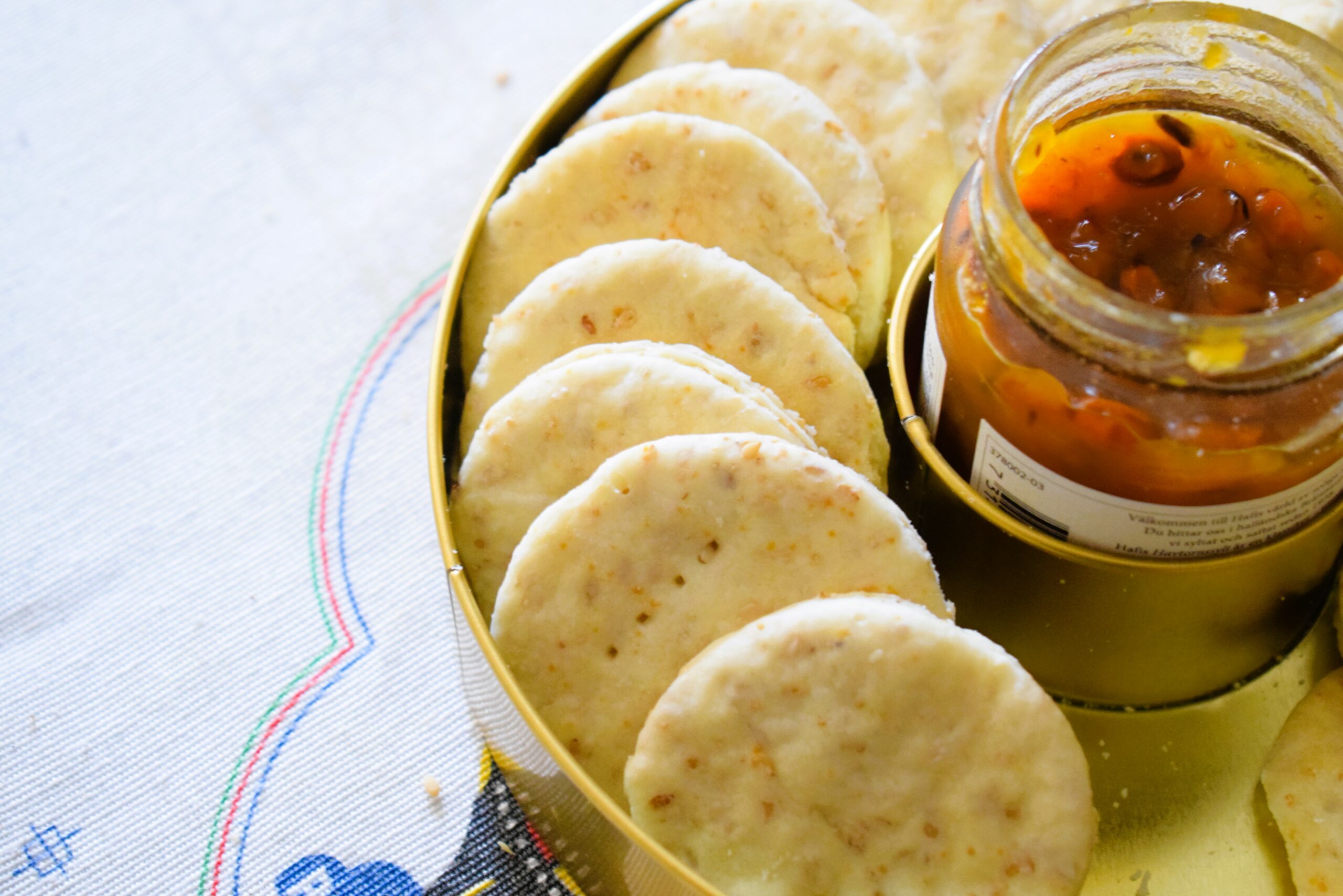 Homemade Crackers - Baking with Rona